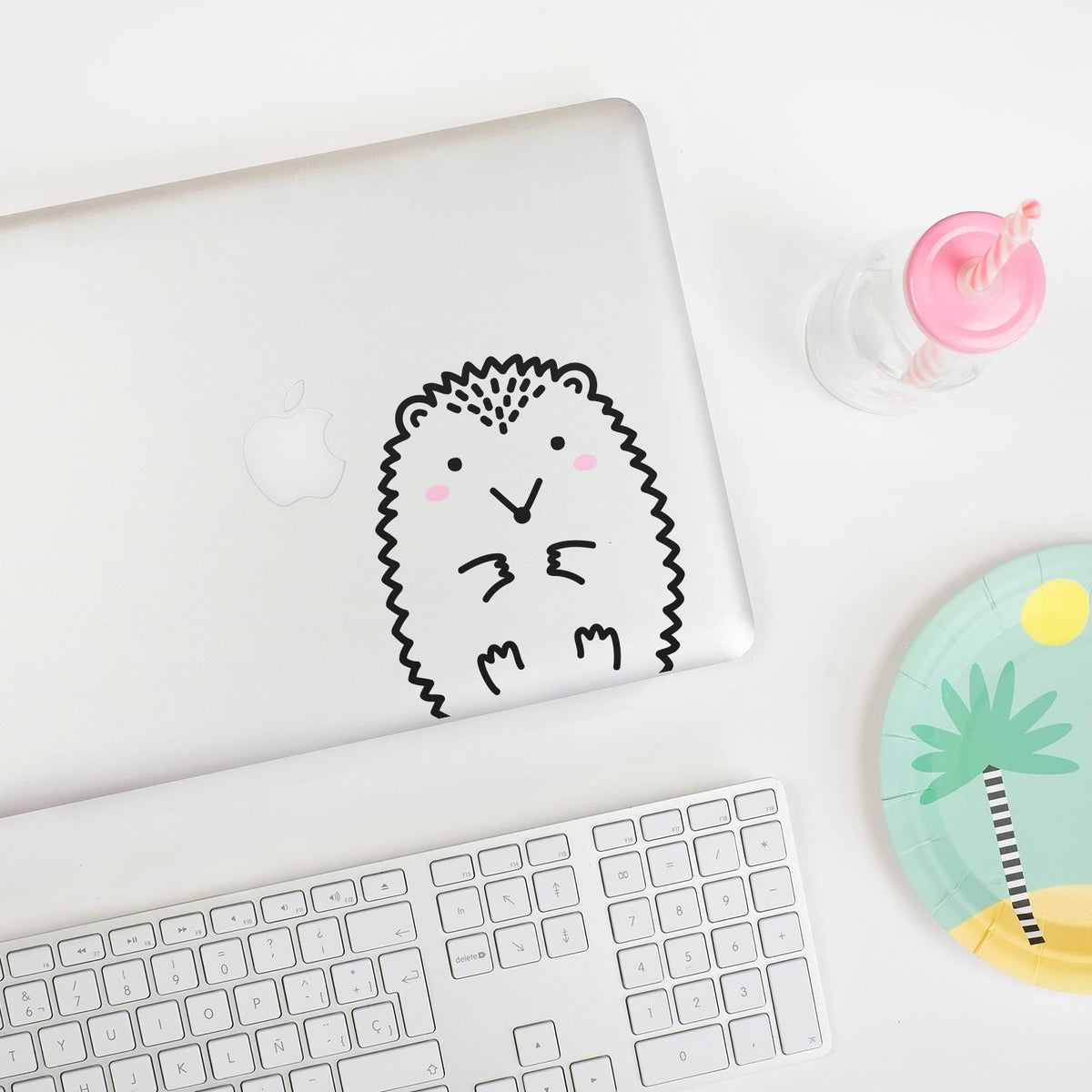 One Minute Laptop Makeover | Made of Sundays